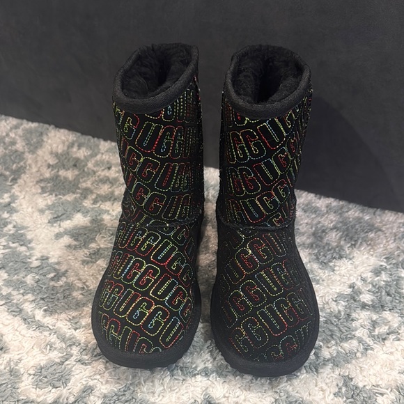 UGG | Shoes | Ugg Kids Rainbow Stitch Logo Short Boots Black 2 | Poshmark
